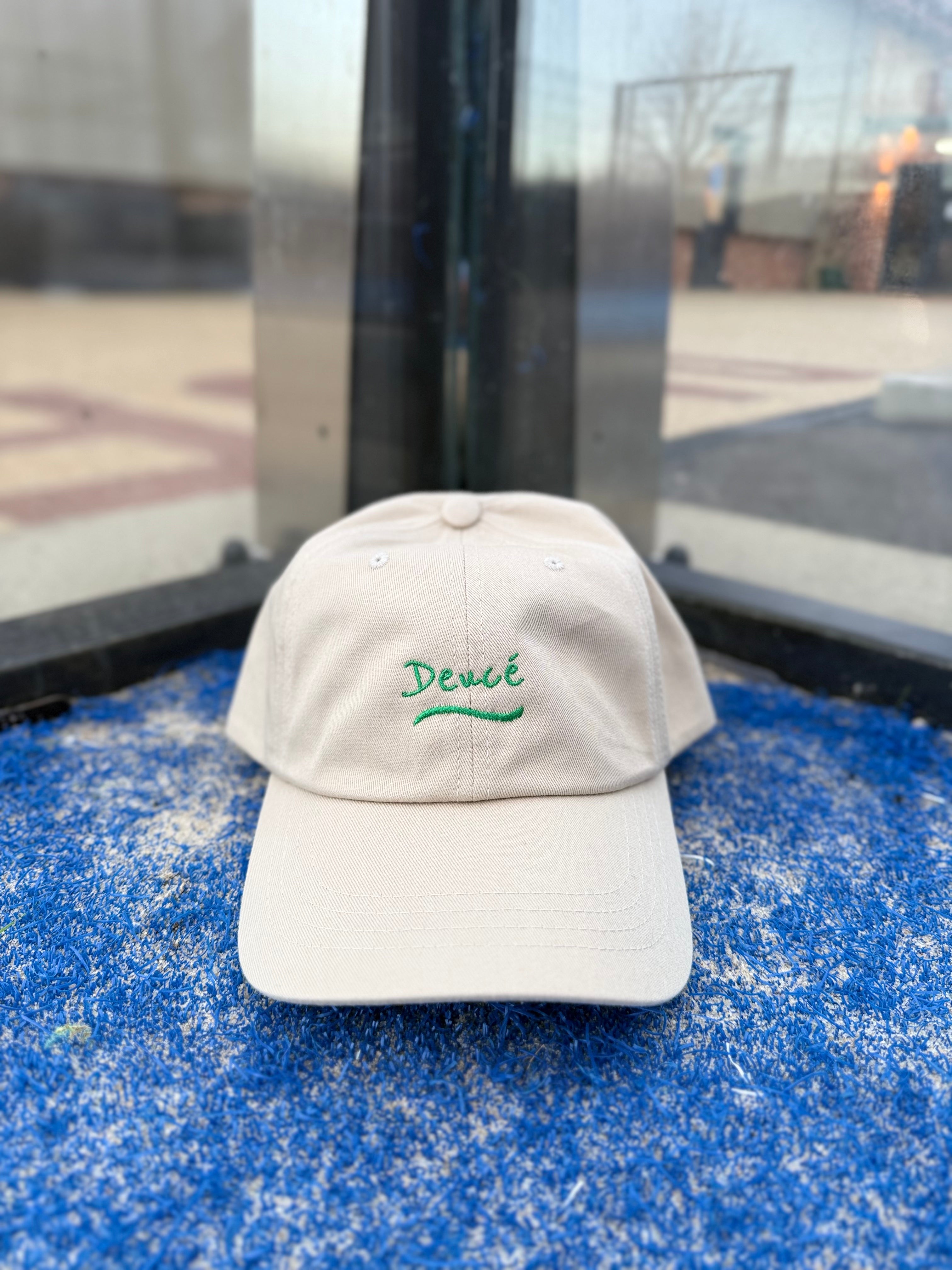 Deucé Dad hat – Golden deuce padel